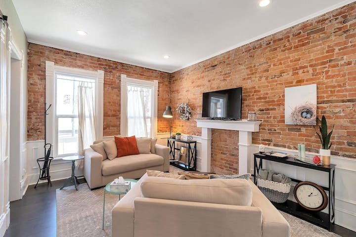 Private 3bed3ba Comfyconvenient Art District Home - Denver, CO