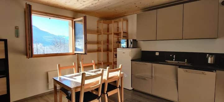 Superbe Studio Très Ensoleillé, Entièrement Neuf - Briançon