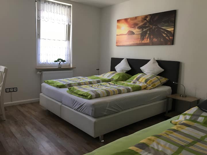 Hochwertige Ferienwohnung In Nürnberg - Nürnberg