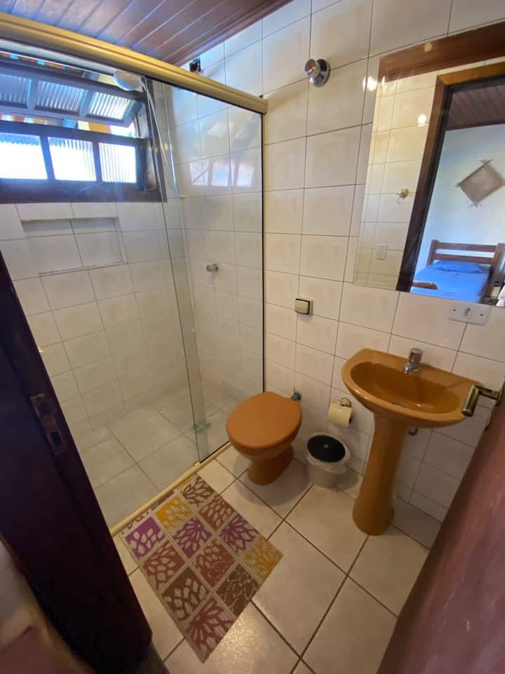 Suíte Em Pousada Com Piscina E Estacionamento - Morretes