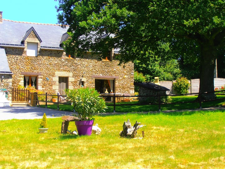 Un Paradis Vegetal Avec Petit Déjeuner Inclus - Josselin