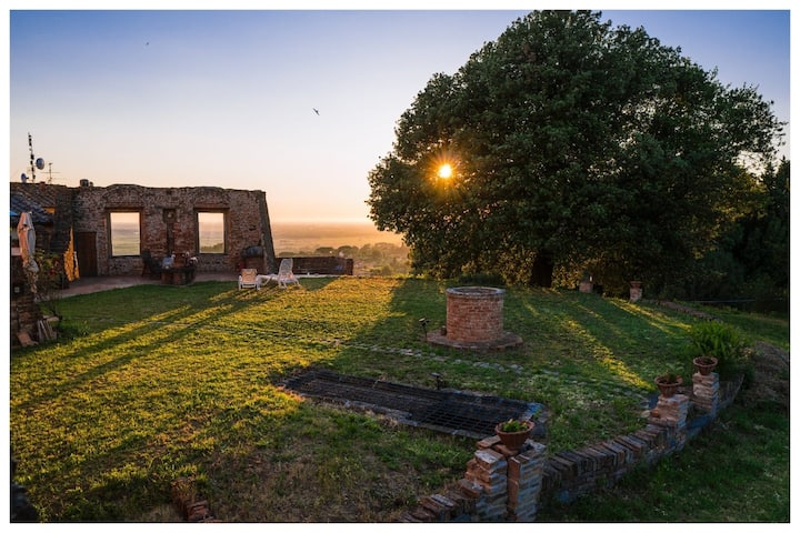 Al Castello Dell Montacchita Stunning View - Tuscany