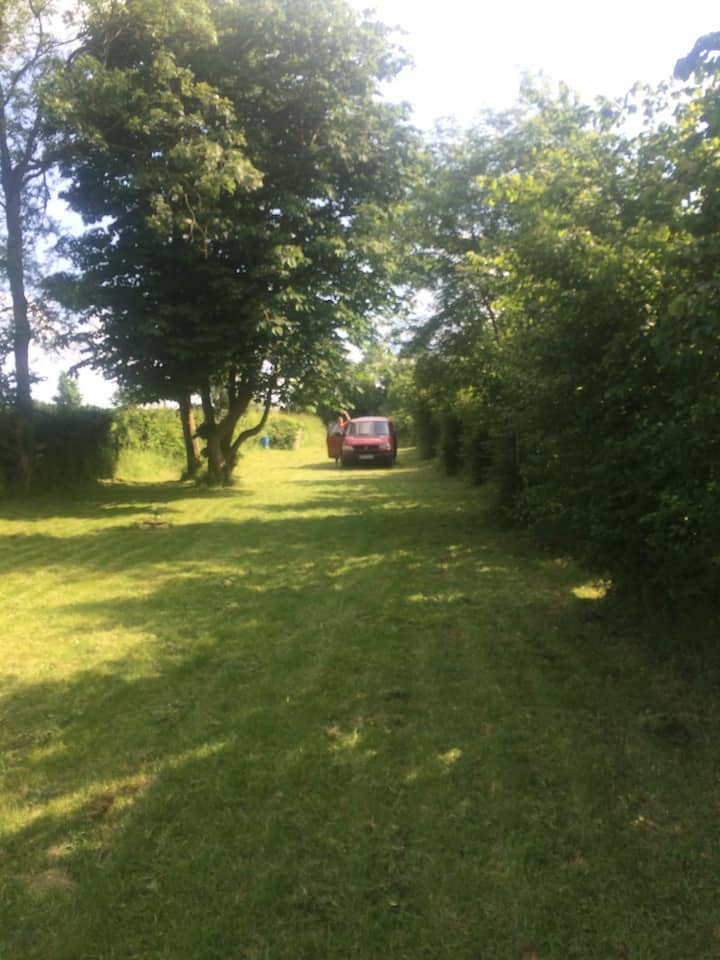 Farthinghoe Gardens Camping. - Banbury