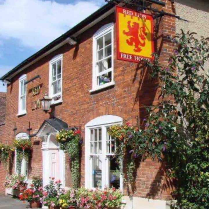 Red Lion - Saffron Walden