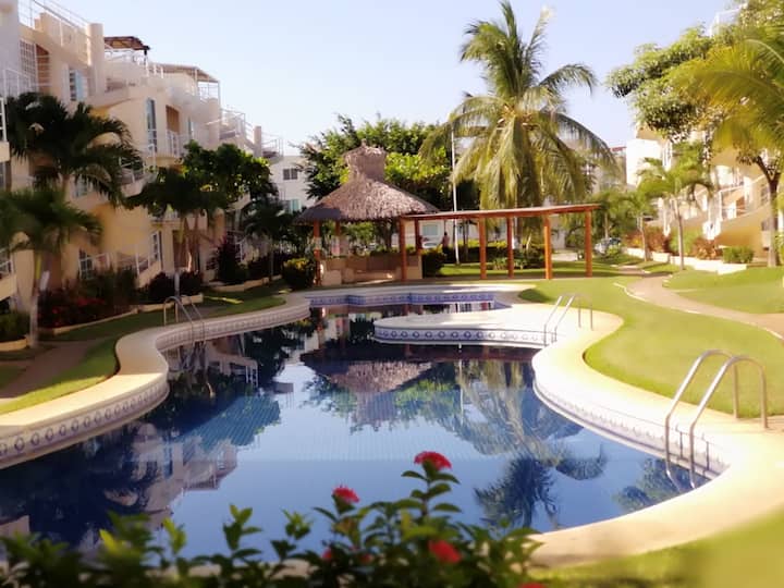 Departamento Marina Diamante Acapulco. - Acapulco