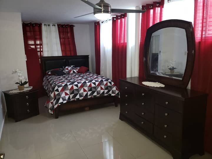 2 Habitaciones Con Sala,baño,cocina En San Juan - San Juan
