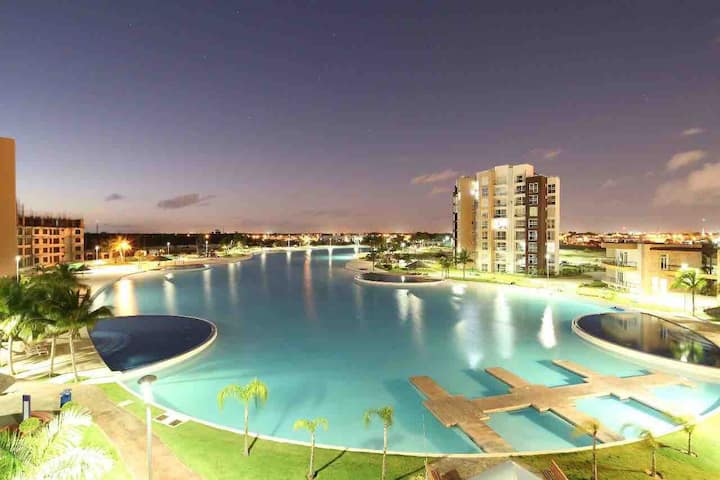 Increíble Laguna Artificial Y 7 Albercas - Cancun Airport (CUN)