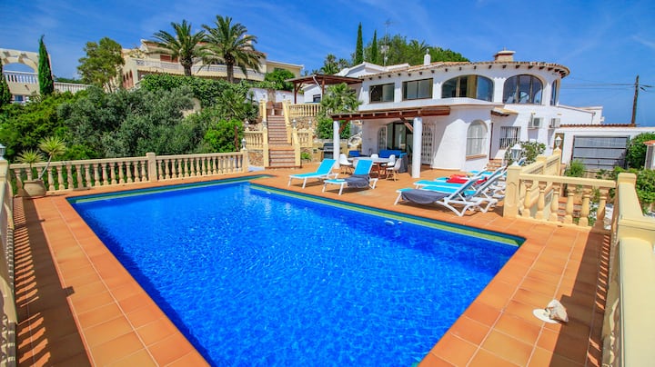 5br Villa With Stunning View And Private Pool - Dénia