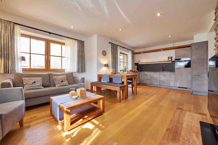 Ferienwohnungen Zugspitze - Höllentalspitze - Ehrwald