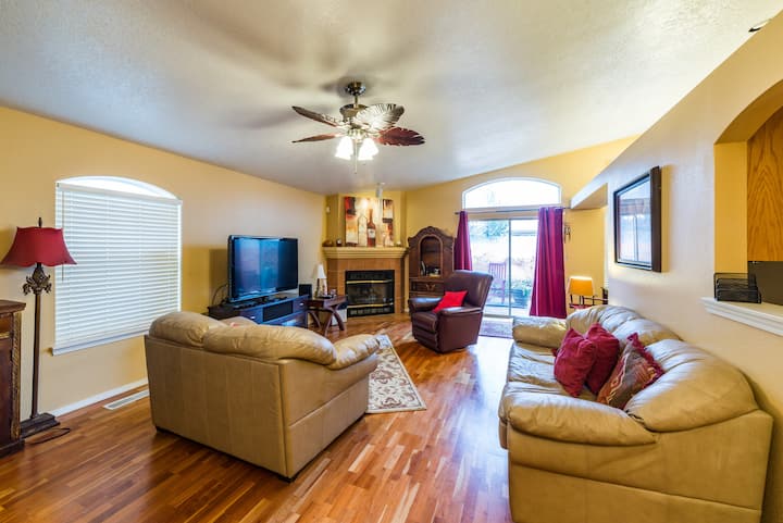 Cozy House/quiet Area Near Local Attractions - Corrales, NM
