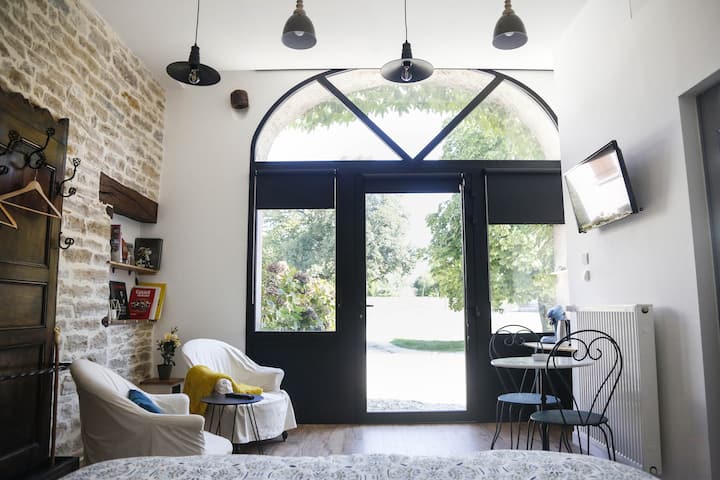 Chambre D'hôte - Au Fond Du Terroir... à Gauche - Dole
