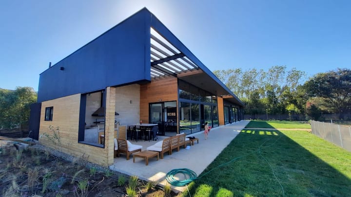 Increíble Y Moderna Casa De Preciosa Arquitectura - Santo Domingo, Chile