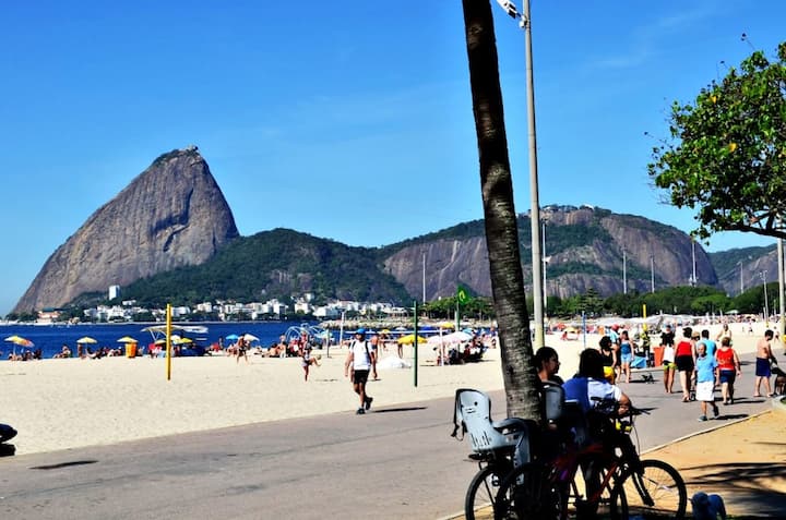 Palacete Do Flamengo. Quadra Da Praia! - Rio de Janeiro