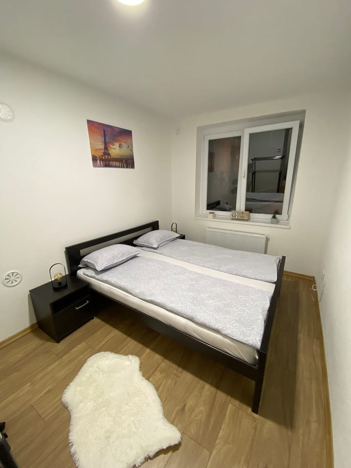 Brand New Renovated Apartment Near The Center! - 사라예보