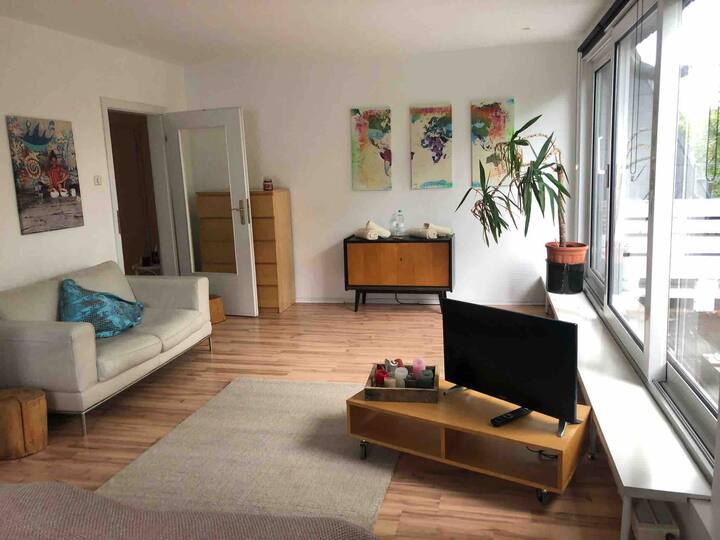 Großes Zimmer Mit Terrasse - Keulen