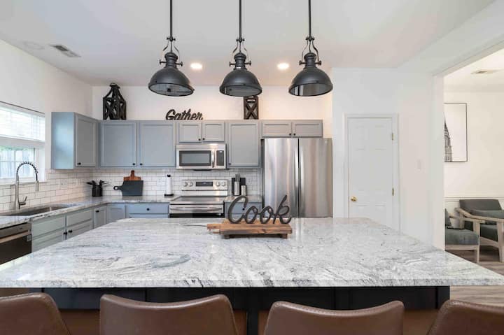 Home Away From Home - Discovery Island, Simpsonville