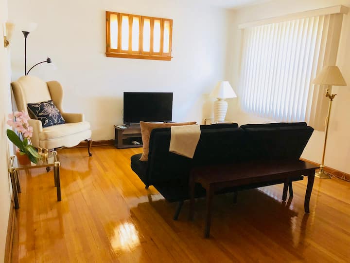 Charming 3 Bedroom Home W/ Ac Minutes From Falls - Niagara Falls