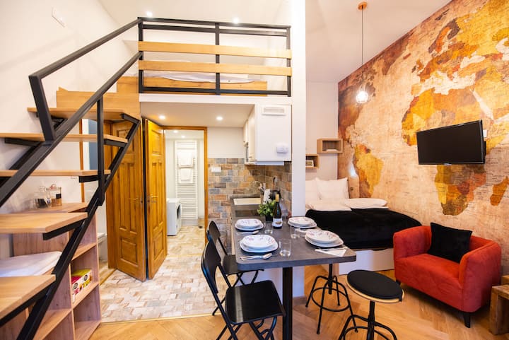 Chic Loft At City Center With Ac - Budapest