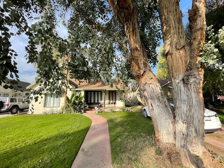 1930’s Historic 2 Bedroom House - Bakersfield, CA
