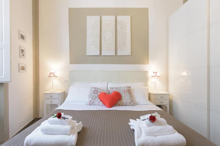 Aida Romantic Apartment - Florence