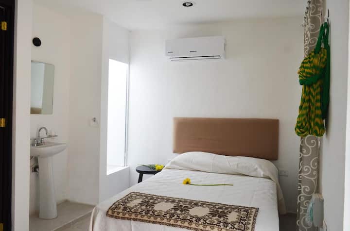 Estudio Bien Ubicado: Descanso O Home Office - Yucatan