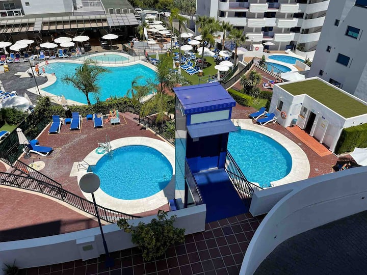 Apartamento + Parking Junto A La Playa. - Benalmádena