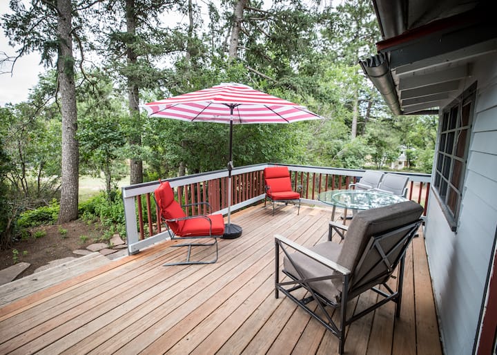 Bear Dance Cañon Cabin, 1200 Sq. Ft. Privacy - Colorado Springs, CO