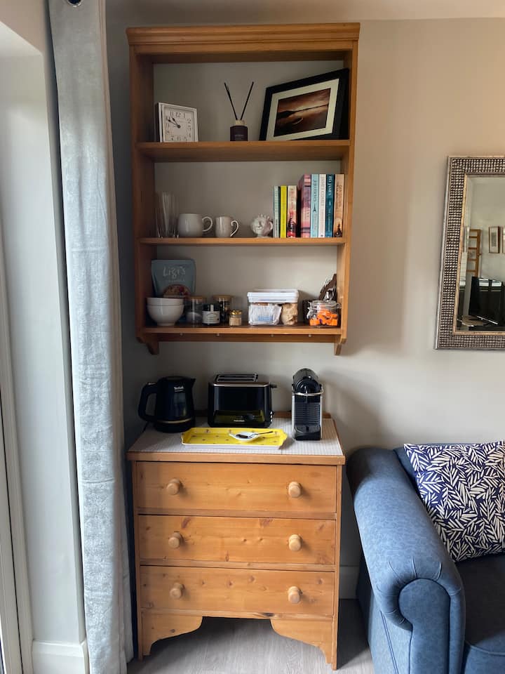 Lakeside Retreat. 1 Km To Glasson Lakehouse. - Athlone