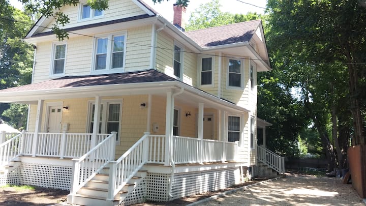 Newly Renovated Furnished - 2br - Easy Check-in - Greenport, NY