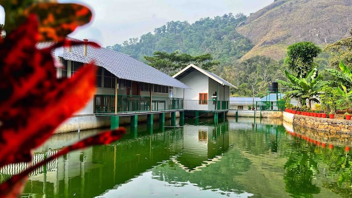 Nedumparayil Farmstay - Kattappana