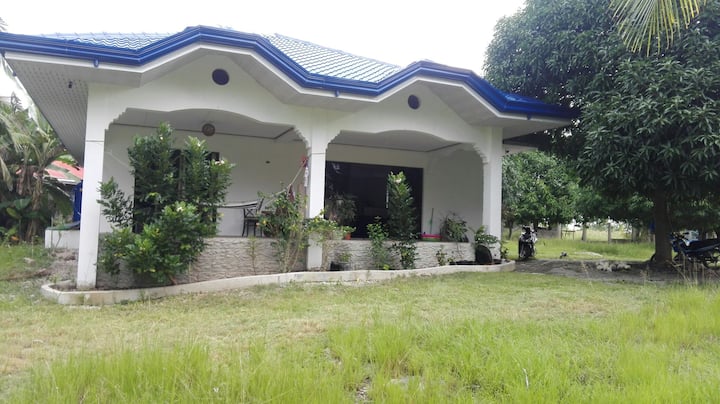 Hilltop House, With Mountain View - Moalboal