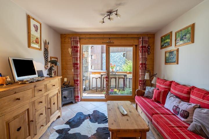 2 Bedroom Apartment; 2 Bathrooms, Village Center - Samoëns