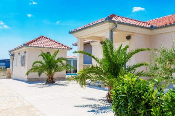 Villa Vicky - Nin