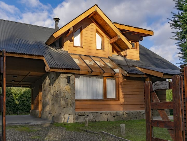 "Los Amancays "
Cabaña De Montaña - Villa La Angostura