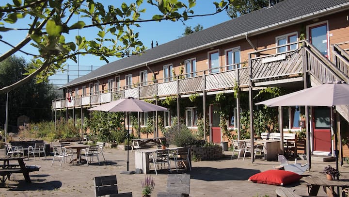 Amsterdam Farm Lodge: Green Area, Great With Kids - Noord-Holland