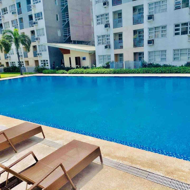 Cozy 2-bedroom Condo (Near Airport & Samal Wharf) - Davao City