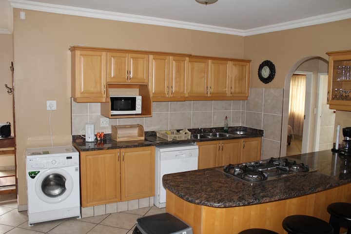 See-2-sea Beach Apartment - Hibberdene
