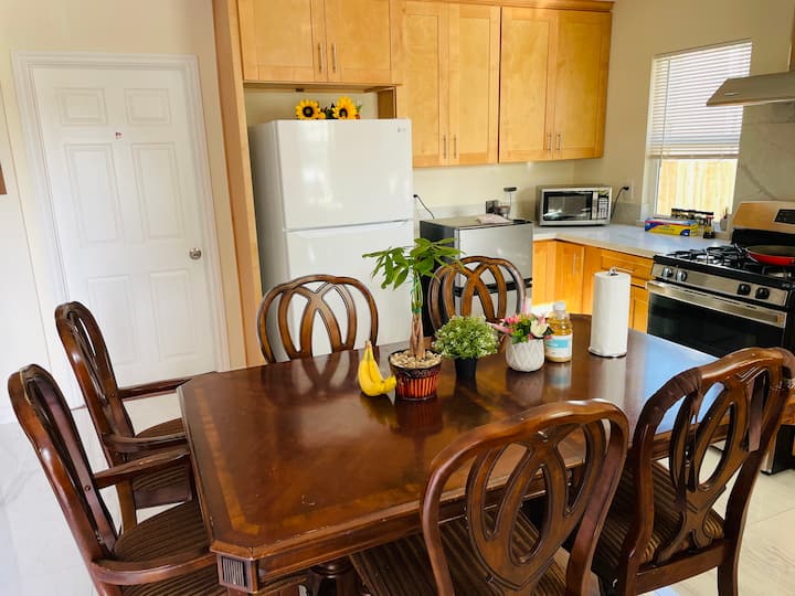 Private Roomd/tv/ac/qbed/shared Bath - Alhambra, CA