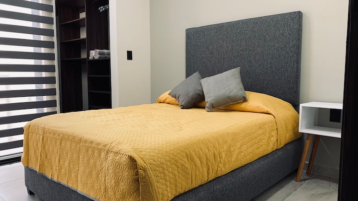 C Confortable Y Nuevo Departamento De Lujo - León