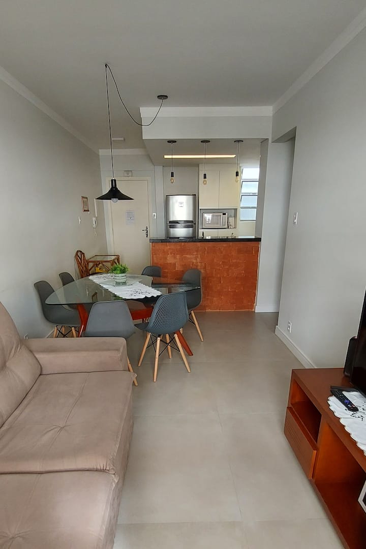 Apartamento Em Santos Bem Localizado E Reformado - Santos, Brasil