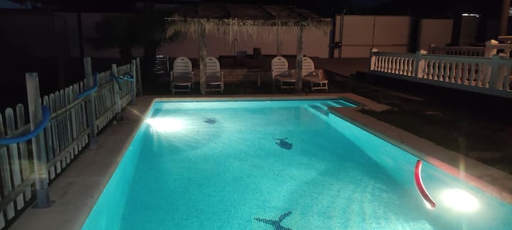 Bodega Con Piscina Y Muchos Extras En Cádiz - Puerto Real