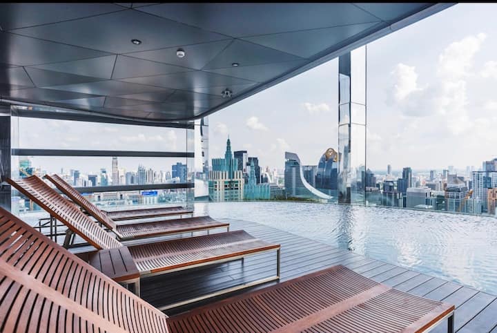 Rooftop Infinity Sky Pool , Near To Central World - Bangkok