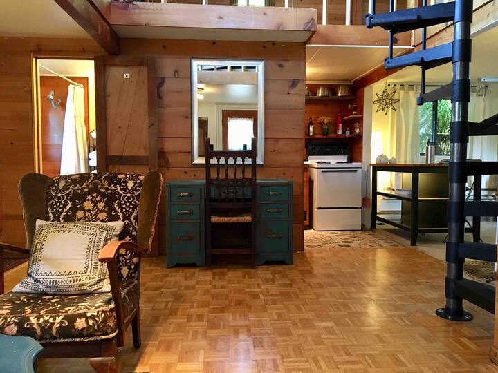 Hayward Cottage *Kitchen+1br+loft W/bed* Walk 2 Uo - Eugene, OR
