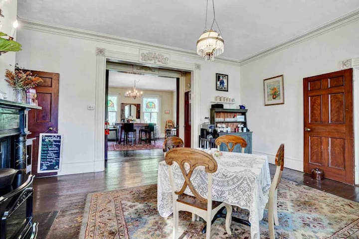 Family Haven: Robin's Loft - Washingtonville, NY