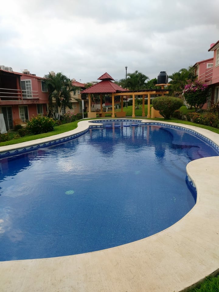 Casa Flamingos 2 A 10 Minutos De Zona Hotelera - Zihuatanejo