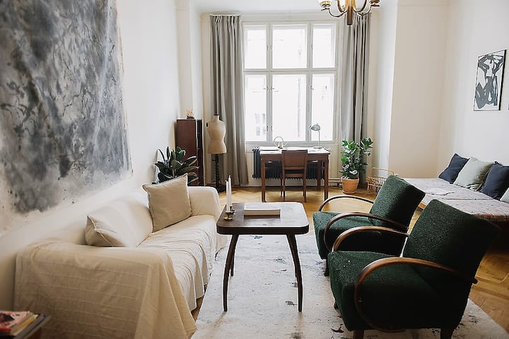 Stylish, Unique 2 Bedroom Flat W/balcony In Letna - Prague