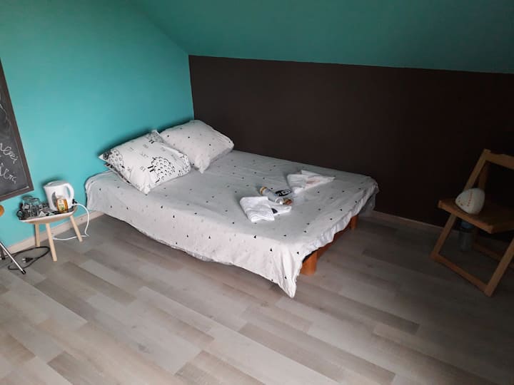 Chambre Max 4 Pers,tv 126 Cm
Jardin 2500m2 Garage - Romilly-sur-Seine