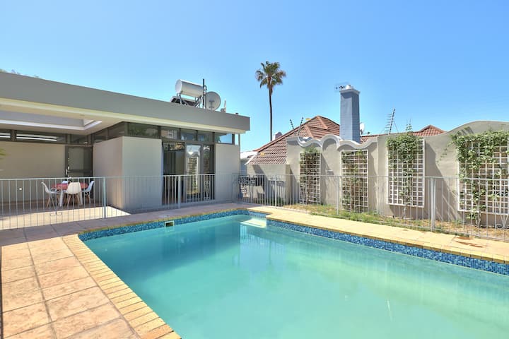 Summer Special : Fresnaye Home With Pool And Views - Cape Town