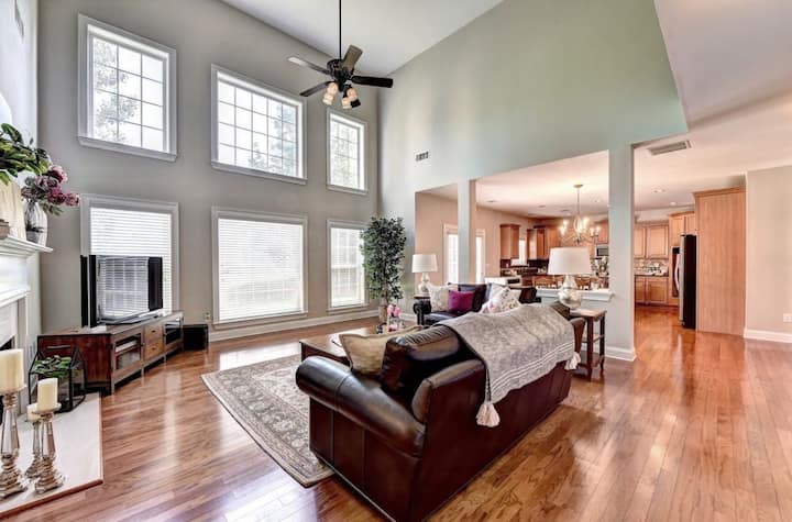 Lucky Stay House1 - Johns Creek, GA