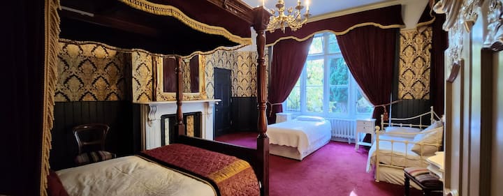 A Mansion For Your Large Group - Bristol
